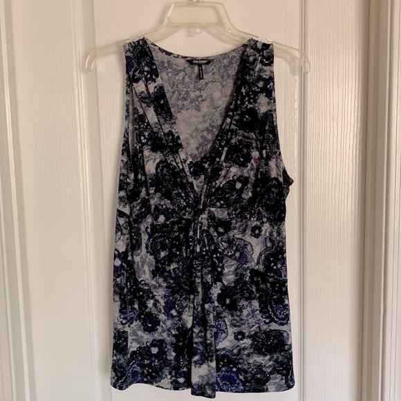 Daisy Fuentes | Tops | Ladies Too | Poshmark